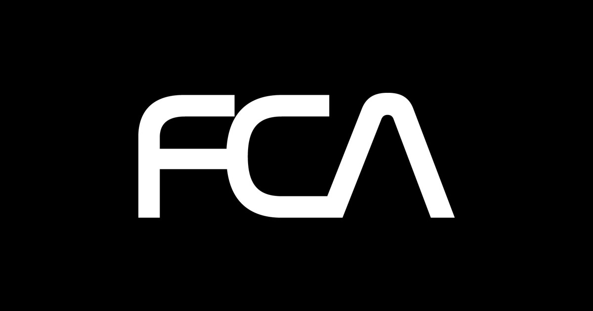 Uach Fca Logo COMUNICARSE EN INGLÉS: LA HERRAMIENTA CLAVE EN LA